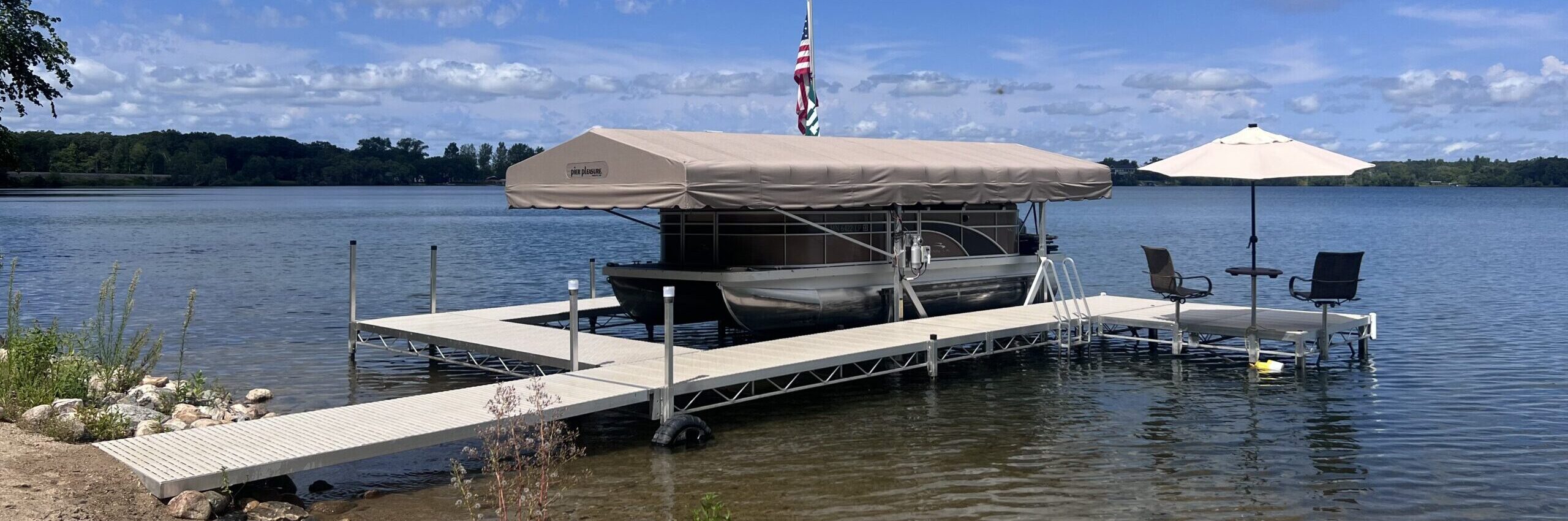Roll-In Docks - Pier Pleasure